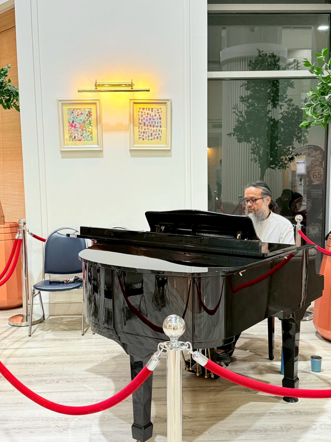 ราชวิทยาลัยจุฬาภรณ์ ขอขอบคุณ นักดนตรีจิตอาสา CRA Music Therapy ทุกท่าน ...