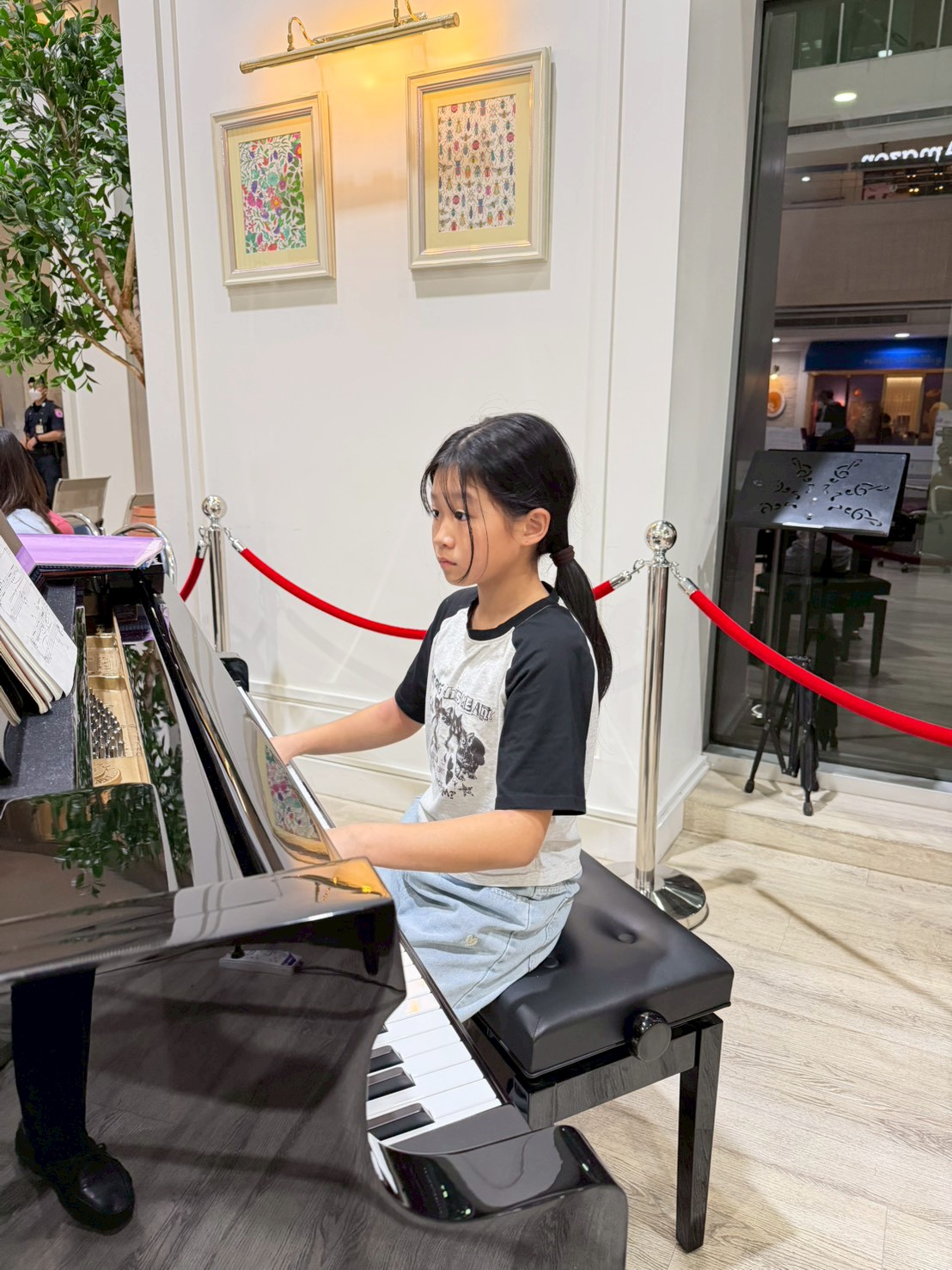 โครงการดนตรีจิตอาสา CRA Music Therapy โรงพยาบาลจุฬาภรณ์ มอบเสียงดนตรี ...